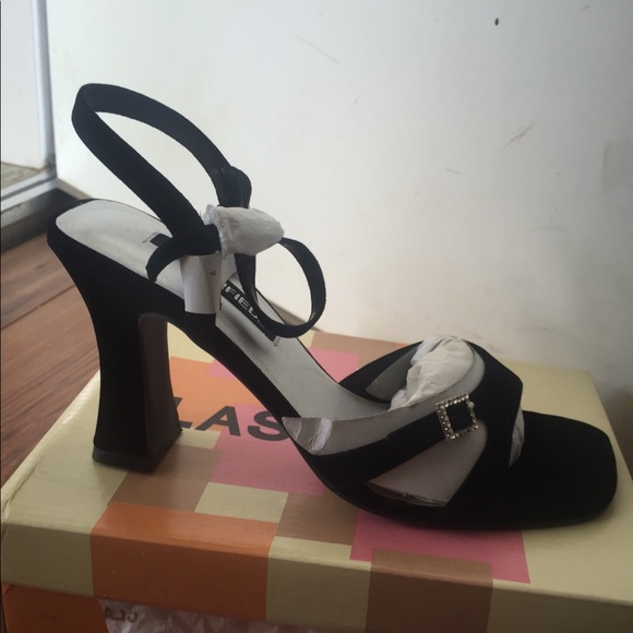 Classified | Shoes | Vintage Strappy Platform Prom Heel Y2k Late 9s ...